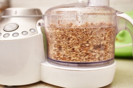 Food Processor Substitutes: Alternative Options Explained - Dom Eats
